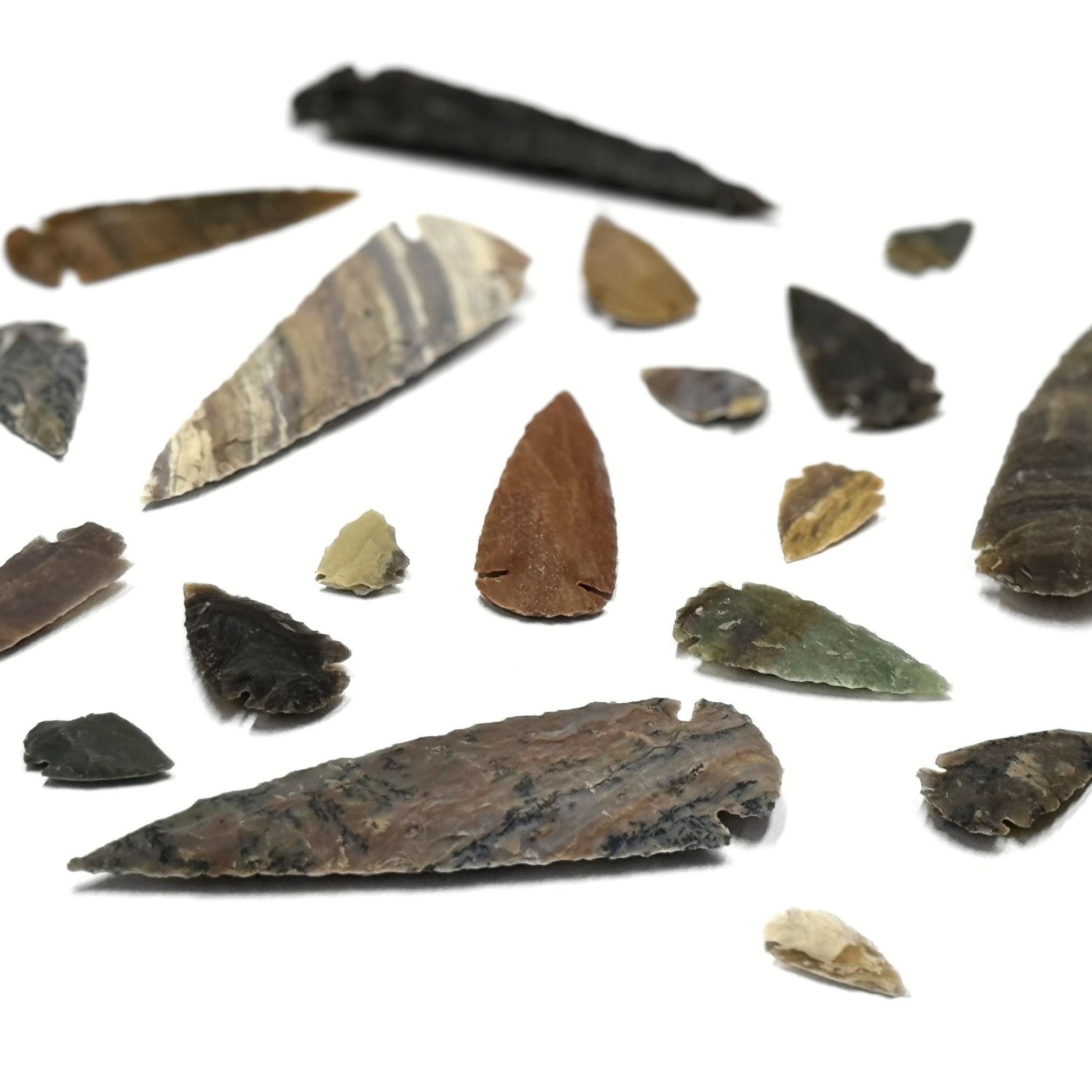 Hand Crafted Agate Arrowheads - Traditional Bow Making Arrowheads ...