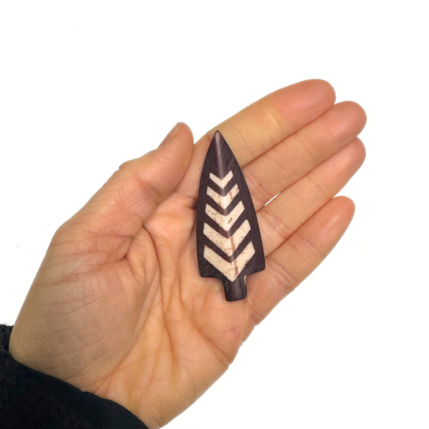 Bone Arrowheads - Native Craft Supplies - White - Black — Leather Unlimited